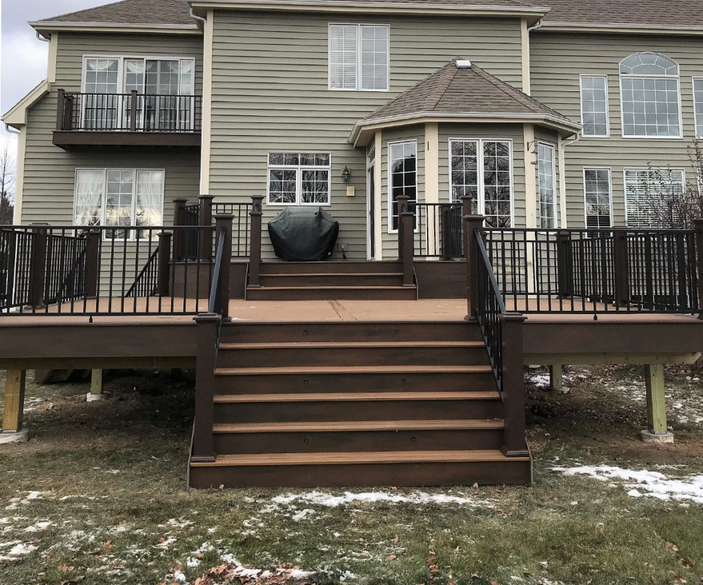 36" High C10 Stair Railing - Creekside Vinyl